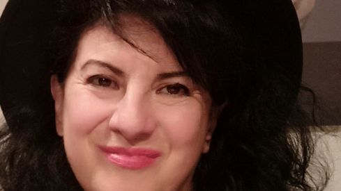 Aurora Luque, presidenta del Jurado del Premio Hermanos Argensola ...