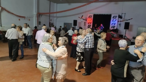 Mucho ritmo y buen ambiente en la primera sesión el programa Sácame a ...