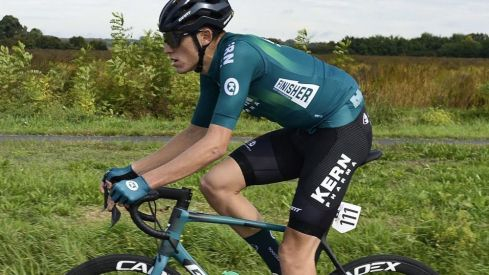 Castrillo se deja ver entre los grandes del pelotón