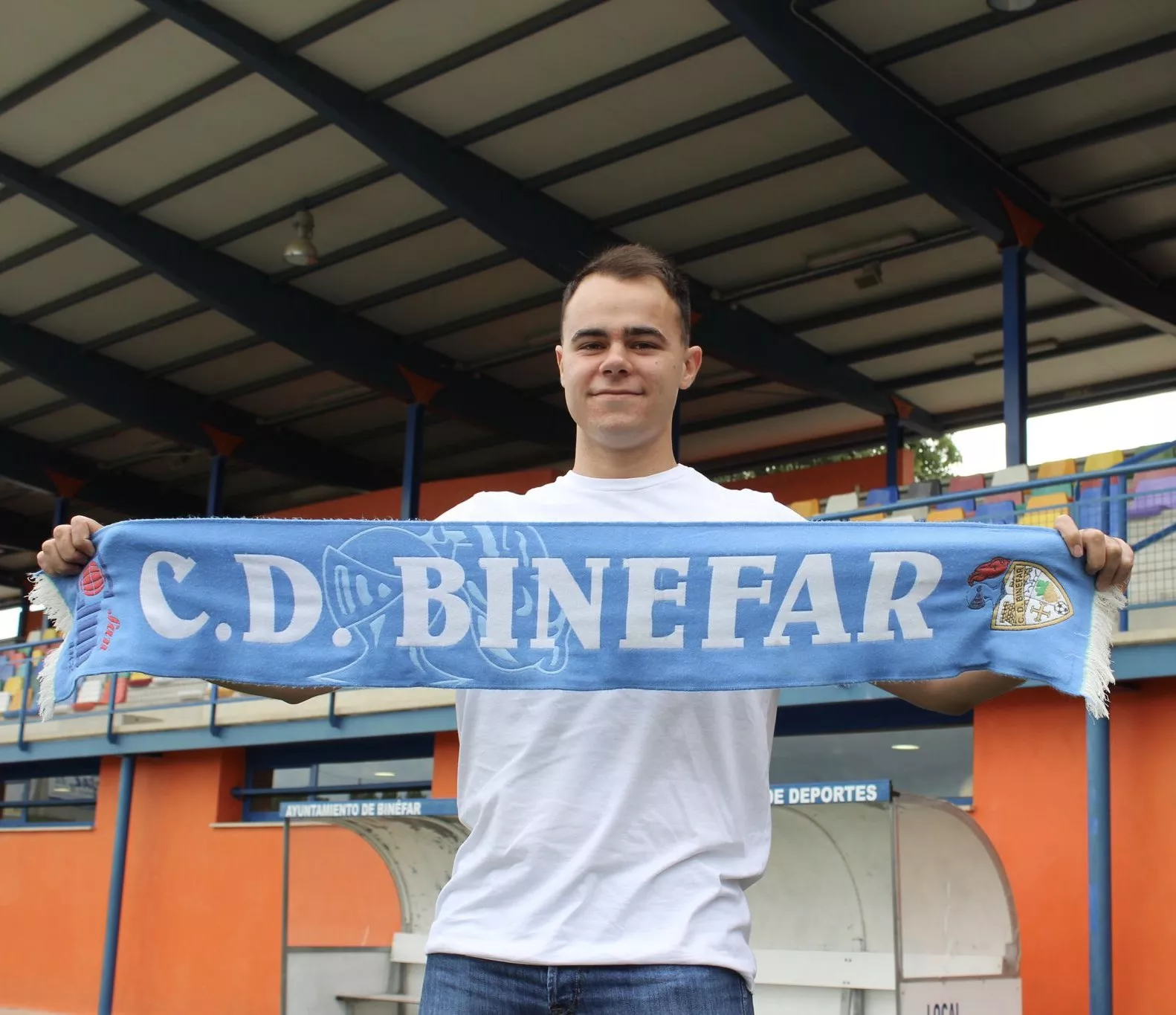 El Binéfar da la bienvenida a Genís Cases y Mario Moriano