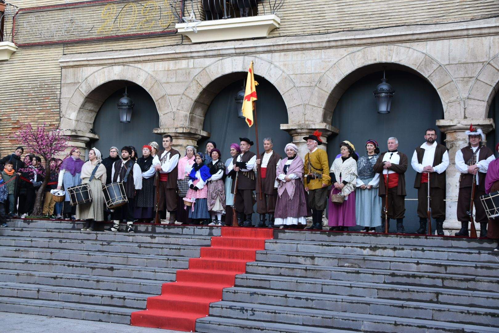 Imágenes de la fiesta de Santa Bárbara de Monzón en torno al Bautizo ...
