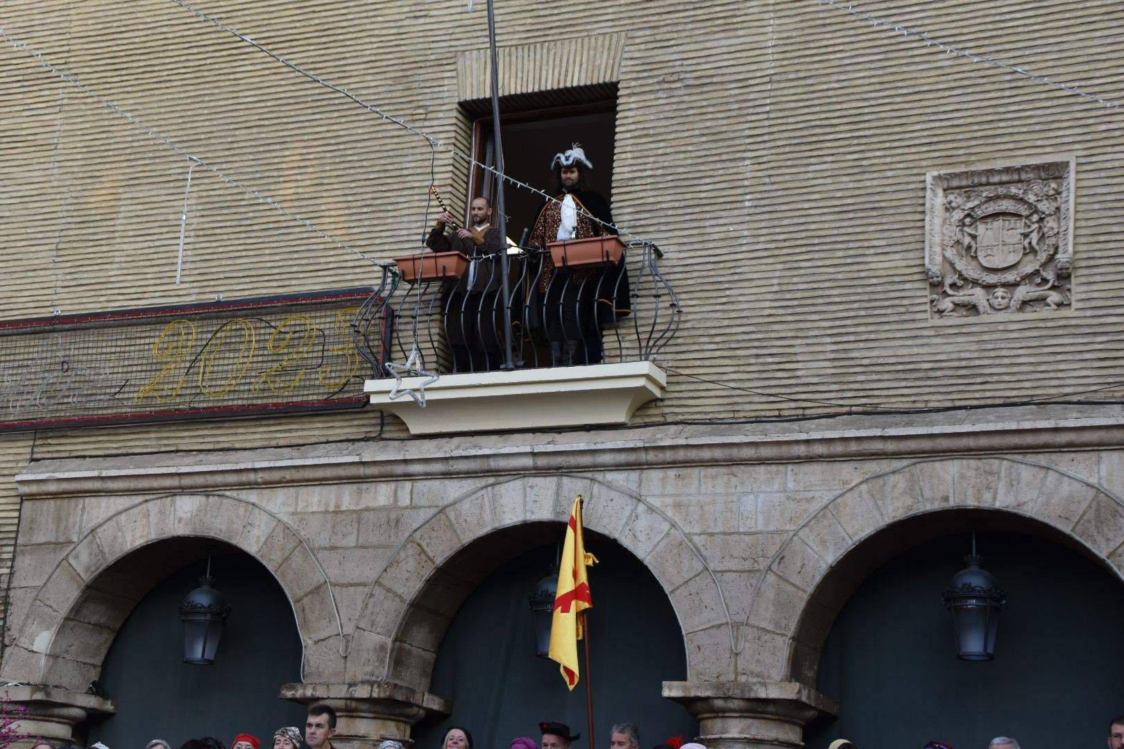 Imágenes de la fiesta de Santa Bárbara de Monzón en torno al Bautizo ...