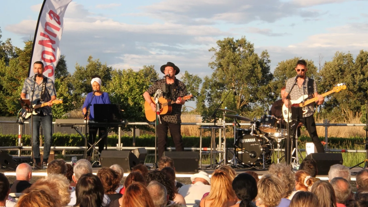 Imágenes de Petisme en el CDAN en el Festival Sonna