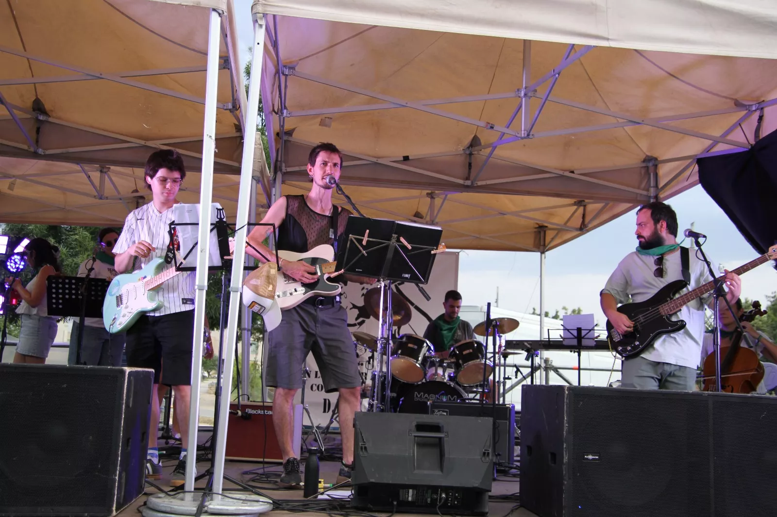 Imágenes del Reberde Fest con Yisus&12, Lyfontan y Altrasate