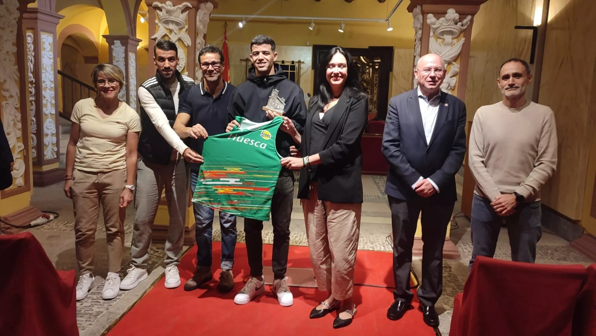 Lorena Orduna y el flamante fichaje de Sedjati por Intec-Zoiti ...