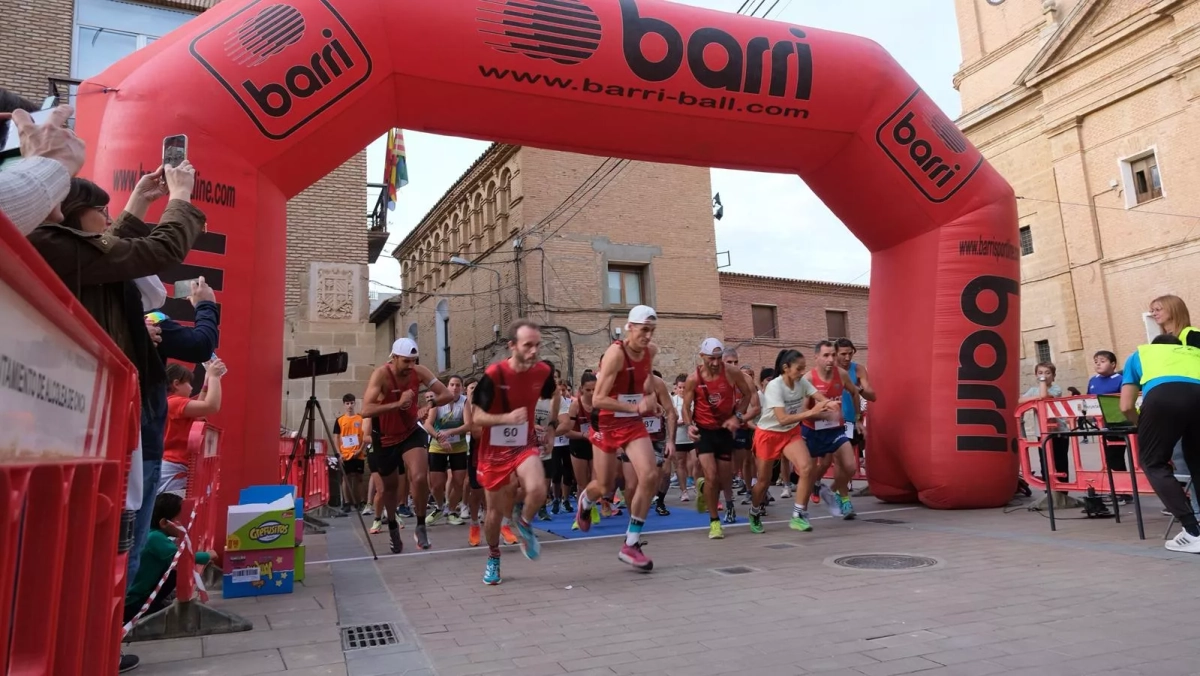 Javier Castells y Anna Soto ganan una 5K de Alcolea de récord