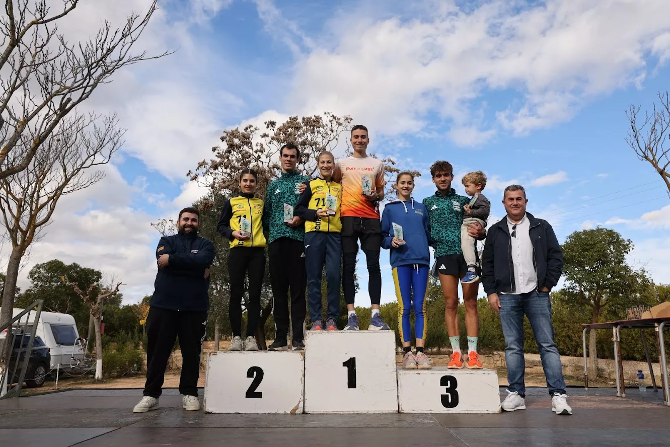 Isabel Linares y Roberto Martín se llevan el Cross de Alcañiz