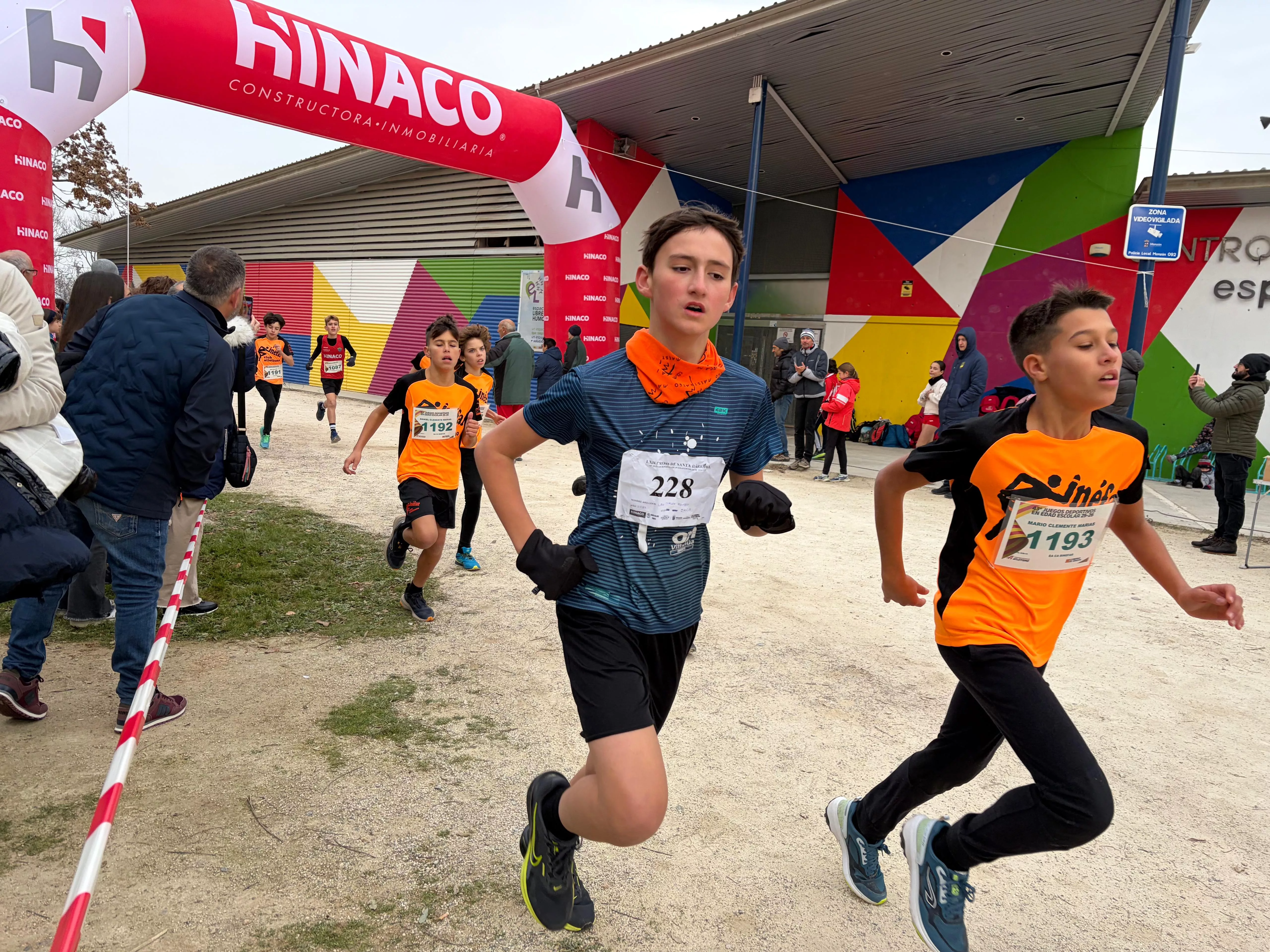María Aso y Saúl Alcalde, vencedores absolutos del LXII Cross de Santa ...