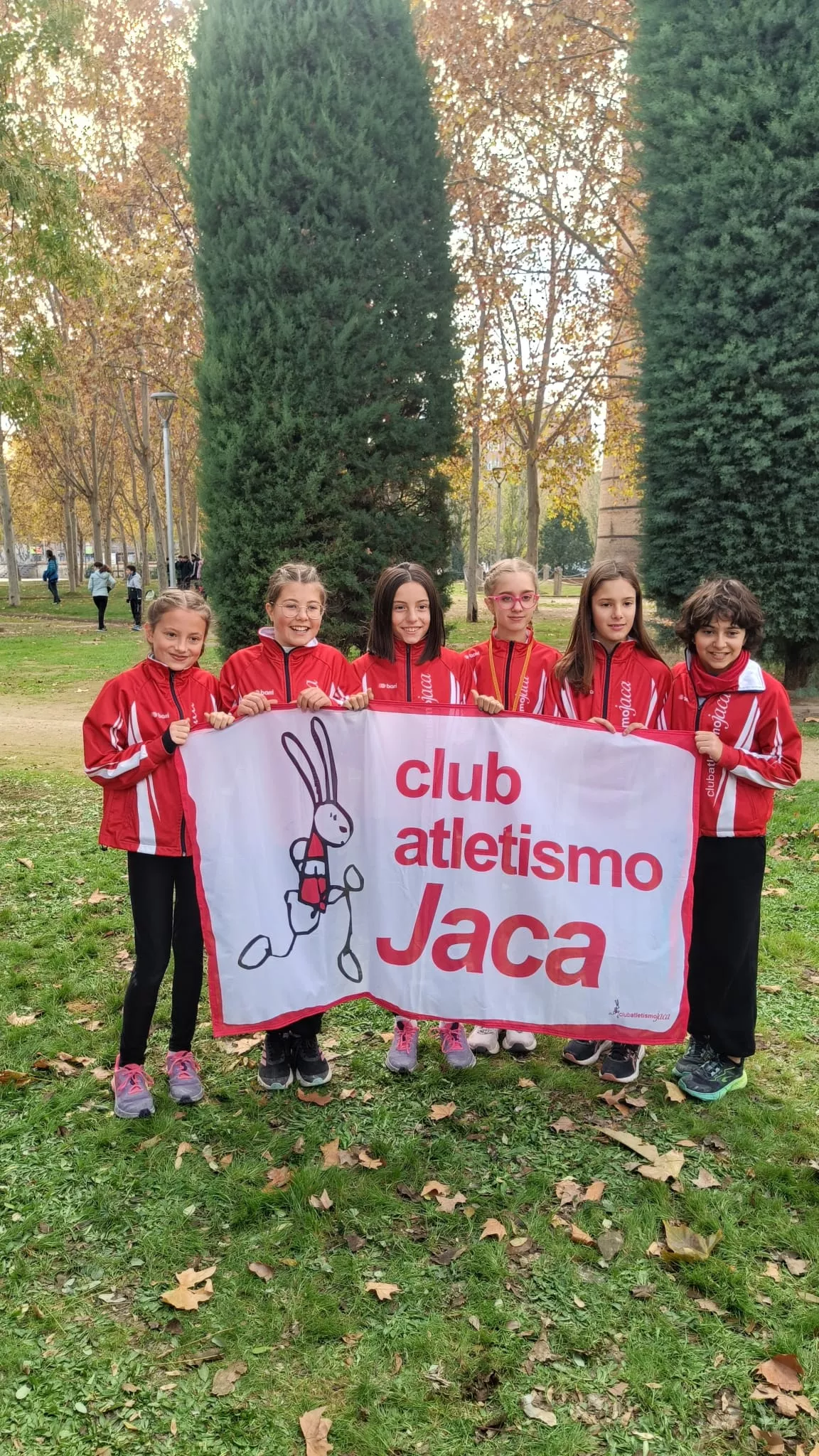 María Aso y Saúl Alcalde, vencedores absolutos del LXII Cross de Santa ...