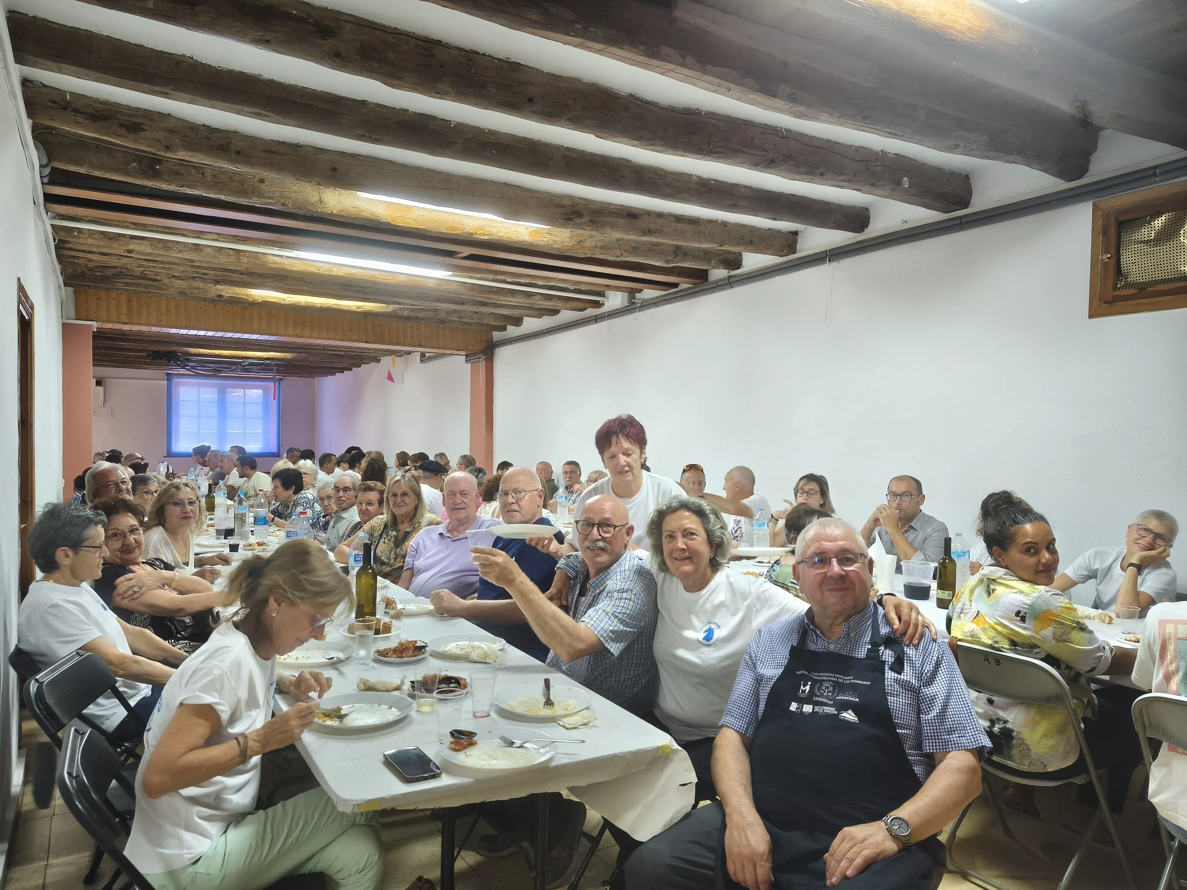 Imágenes de la Paella Solidaria por las campanas de Biscarrués