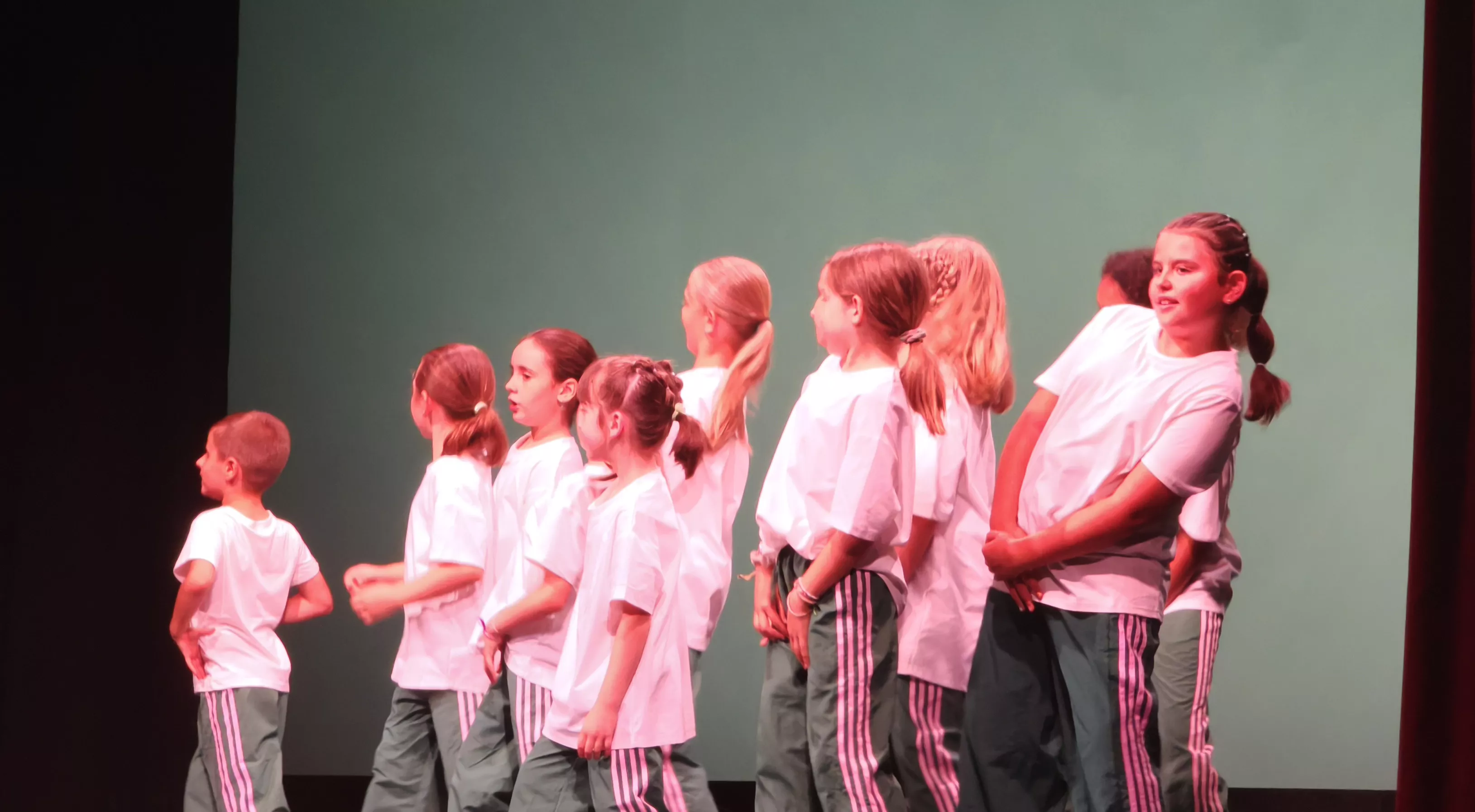 Imágenes fin de curso escuela Bailalé