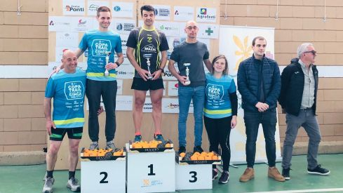 Mario Mirón y Teresa Martín ganan la prueba reina del Trail Velil...