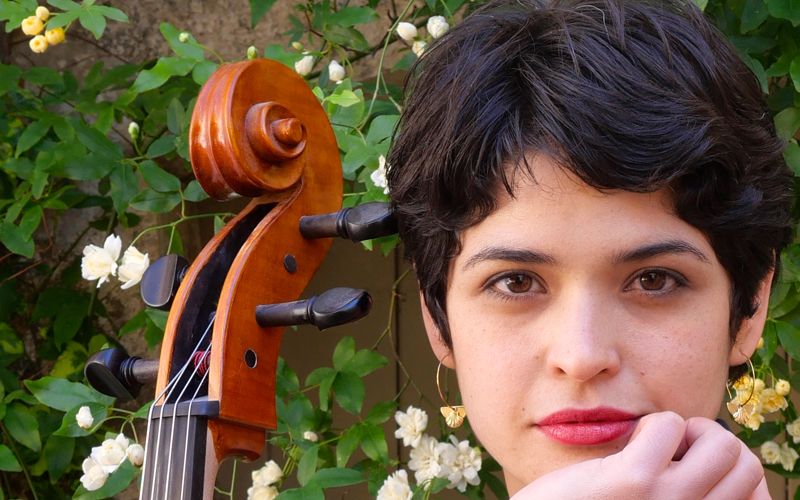 Concierto de la cantante y violonchelista cubana Ana Carla Maza en Jaca
