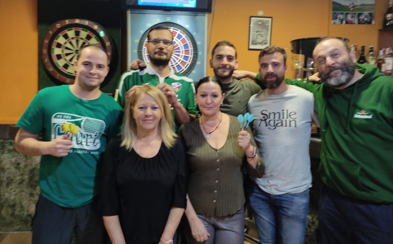 Tulipán II domina la Liga de Dardos