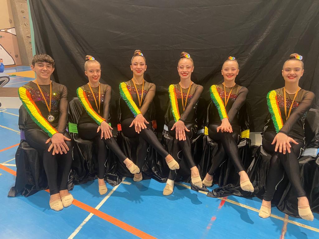 Club 90 Huesca y Jacetano GRD, a escena en Santander