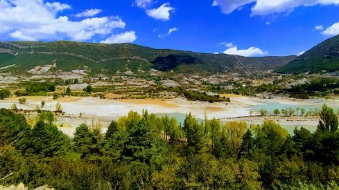 El embalse de Arguis, casi vacío
