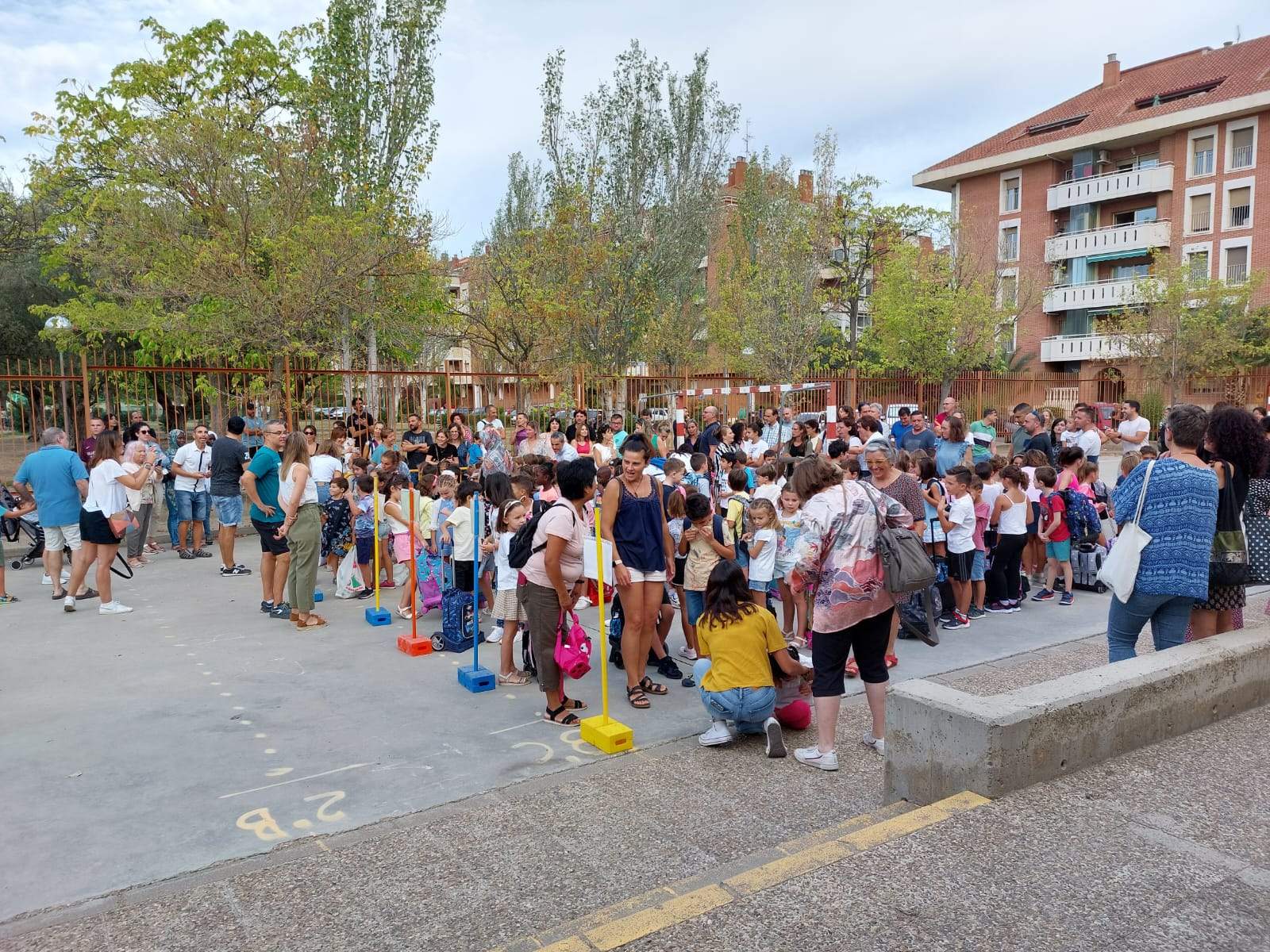 Nervios, risas, abrazos y lágrimas en el arranque del curso escol...