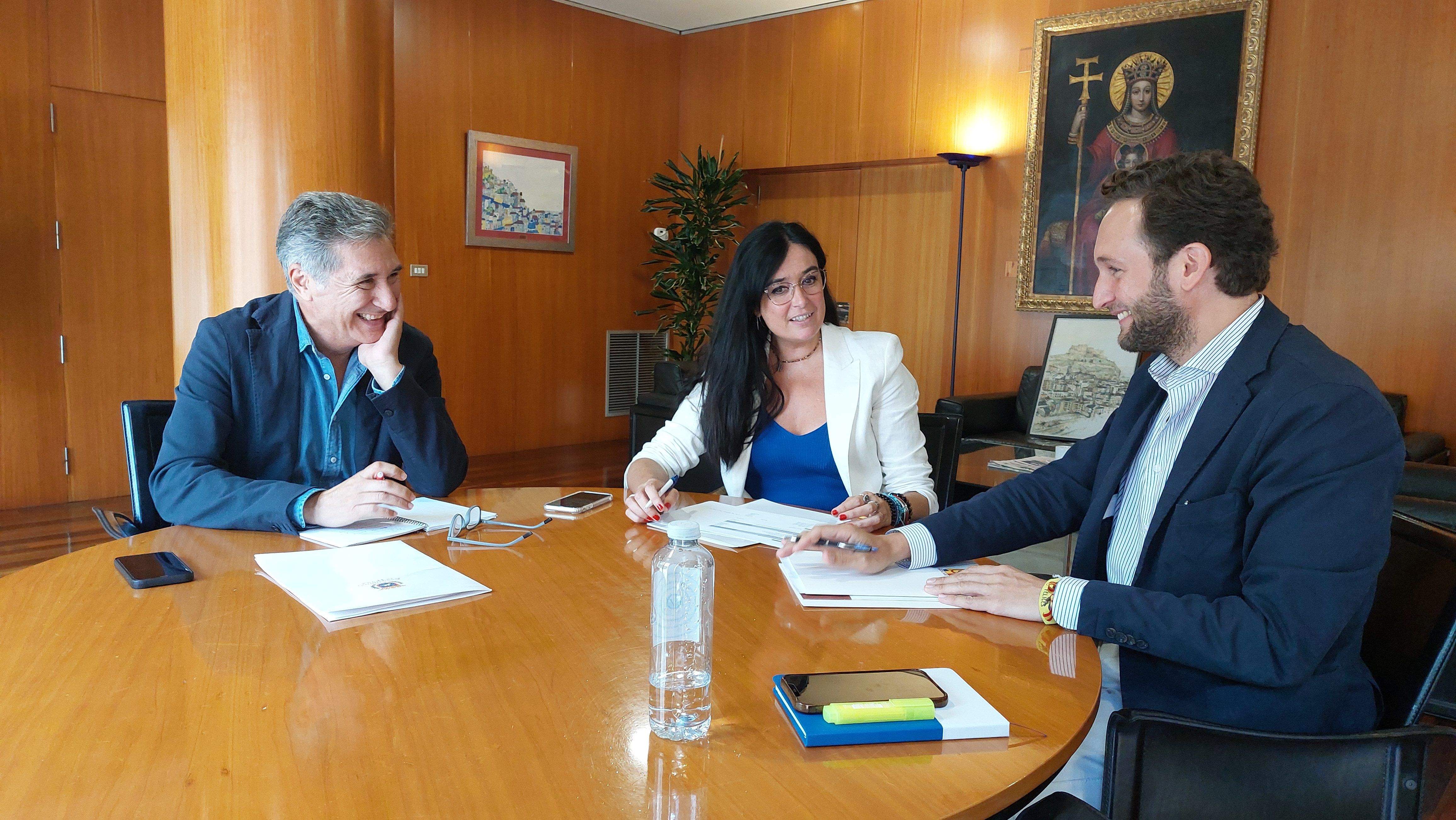 Isaac Claver y Lorena Orduna mantienen la primera reunión institucional ...